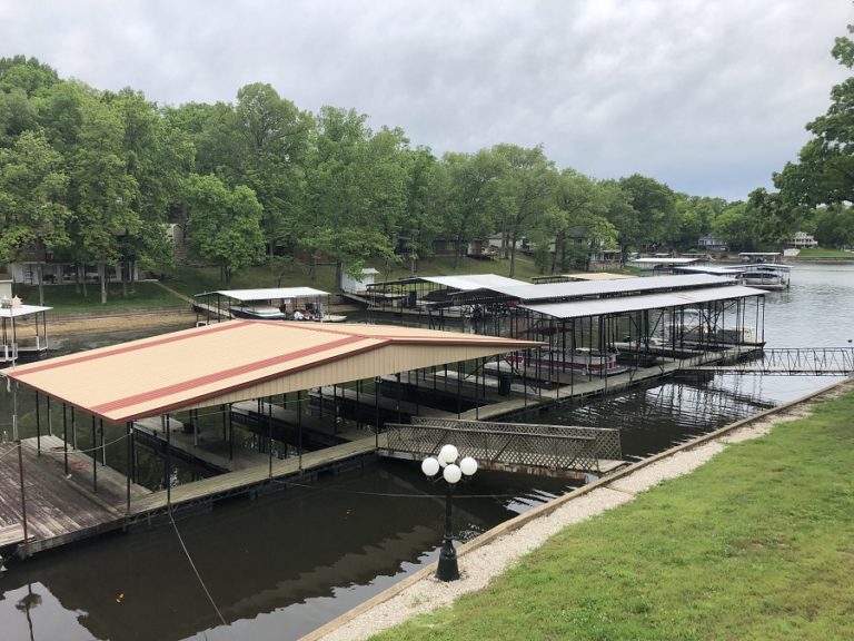 Large Covered Boat Docks - Dogwood Acres Resort